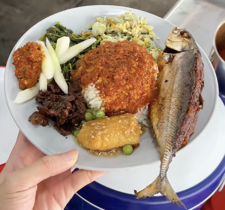 10 Best Nasi Lemak Spots You Must Try In Penang - Penang Foodie